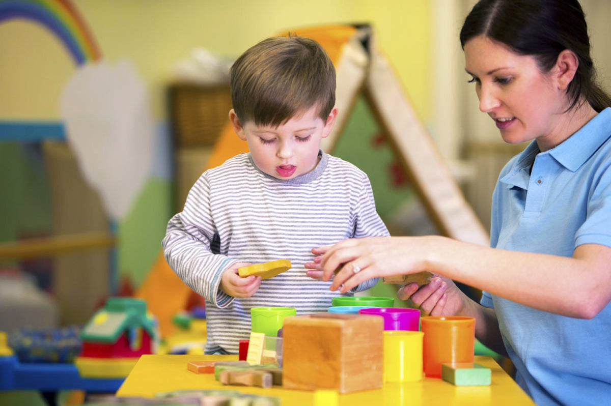 Effective Communication Strategies with Children – Little Infants AU